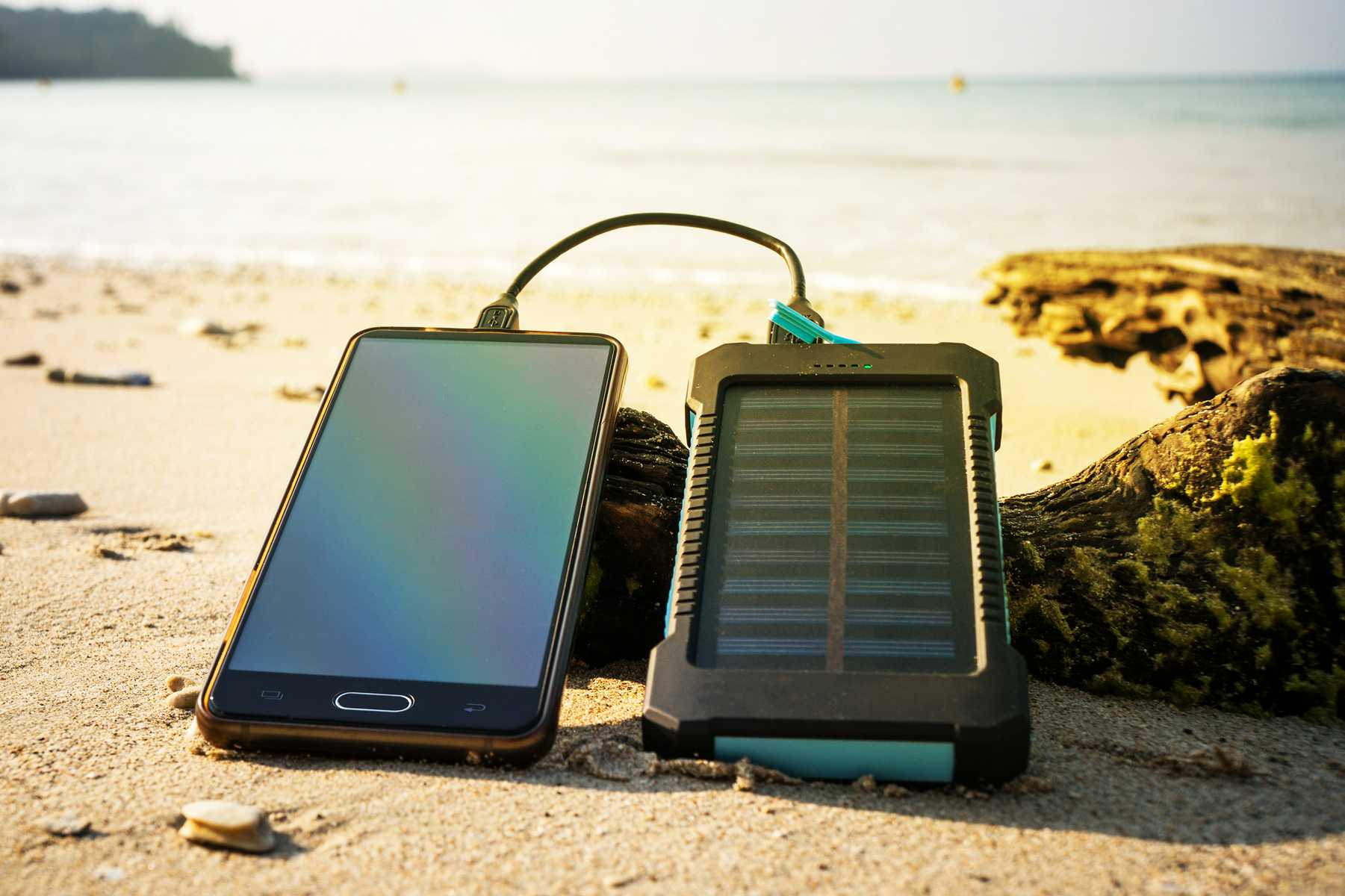 Solar-Powered Gifts For The 2024 Holidays | Chariot Energy