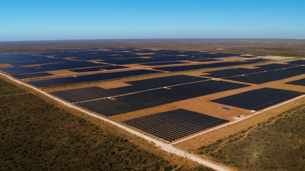 Oberon Texas Solar Farm - Hanwha Energy USA & Chariot Energy | Chariot ...